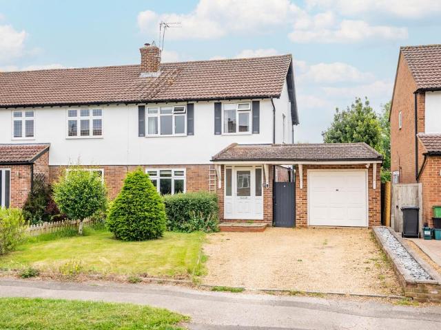 Hazelmere Road, Hertfordshire AL4 3 bed semi detached house to rent £3,250 pcm £750 pw