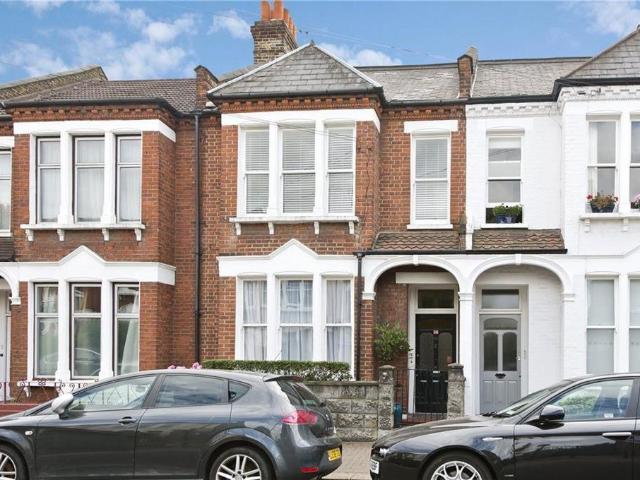 Hazelbourne Road, London SW12 1 bed flat to rent £2,400 pcm £554 pw