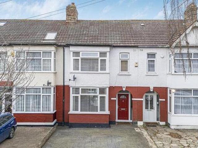 Hazelbrouck Gardens, Ilford, 3 Bedroom Terraced
