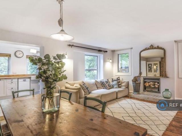 Hazellville Road, London, N19 1 bed flat to rent £2,400 pcm £554 pw