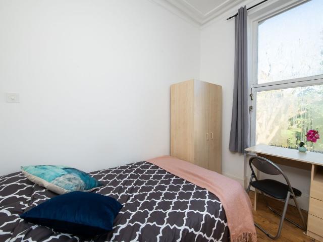 Hazellville Road, London N19, Room to rent, £998 pcm | PrimeLocation