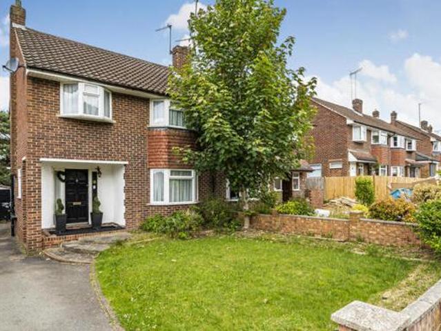 Hazell Way, Stoke Poges, 3 Bedroom Semi detached