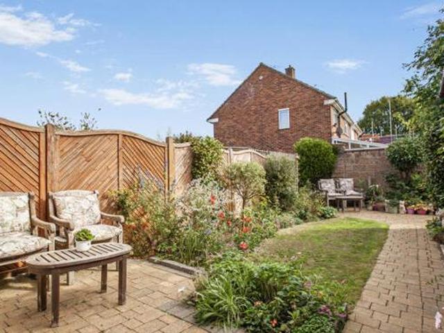 Hazell Way, Stoke Poges, 3 Bedroom Semi detached