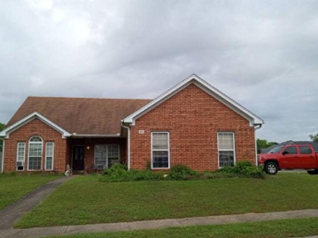 Hazelwood Dr