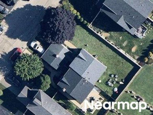 Hazelwood Dr