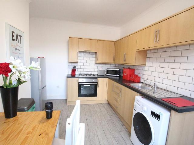 Hazelwood Road, Northampton NN1, Room to rent, £575 pcm | PrimeLocation