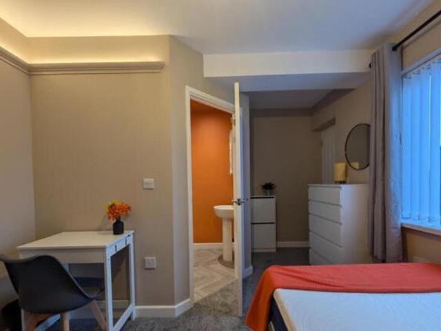 Hazlehurst Lane, Chesterfield, 1 Bedroom House