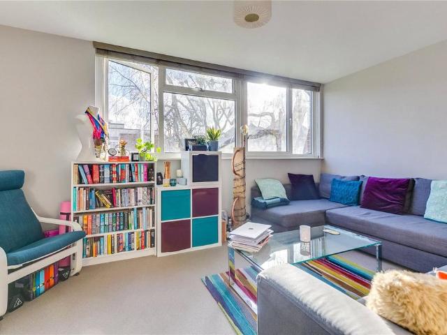 Hazlewell Road, London 1 bed flat to rent £2,000 pcm £462 pw