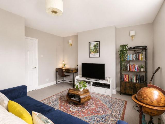 Hazlewell Road, Putney, SW15 6LU