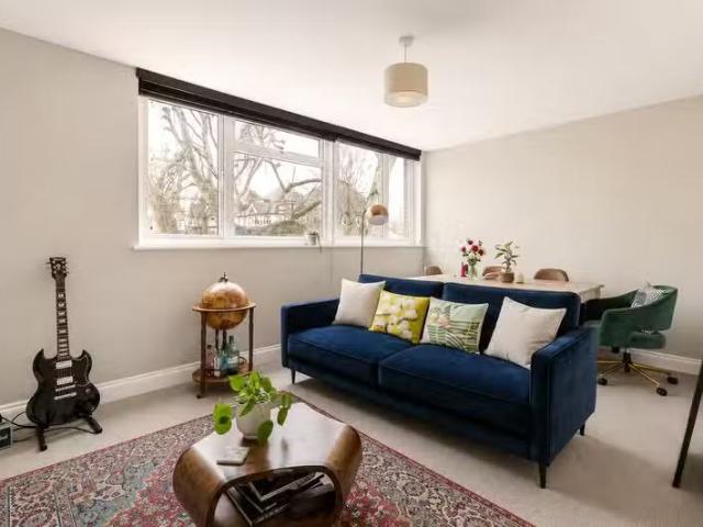 Hazlewell Road, Putney, SW15 6LU