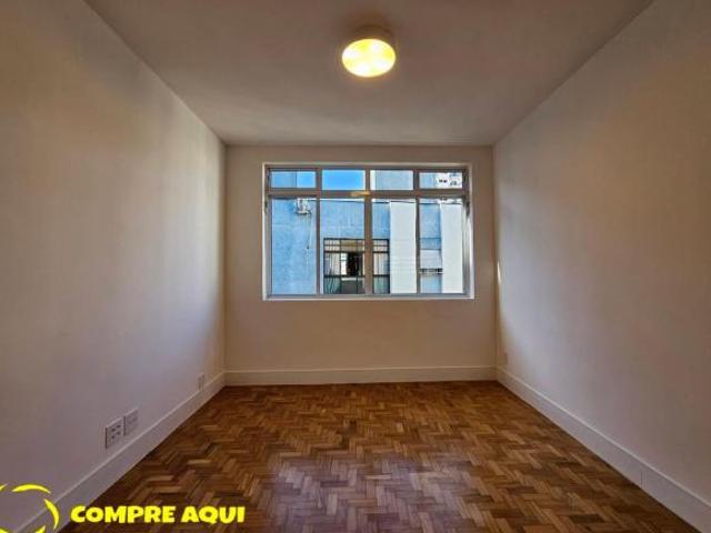 Hgienopolis | 2 Dormitórios | 1 Vaga | 90m2 | Reformado | Andar Alto