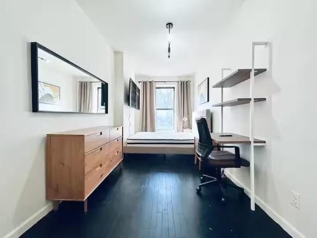 HDTV Room near Prospect Park