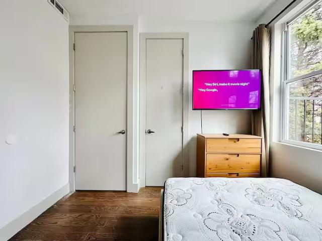 HDTV Room near Prospect Park