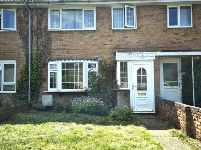 Hemel Hempstead, HP1 3NX 3 bed terraced house to rent £1,950 pcm £450 pw
