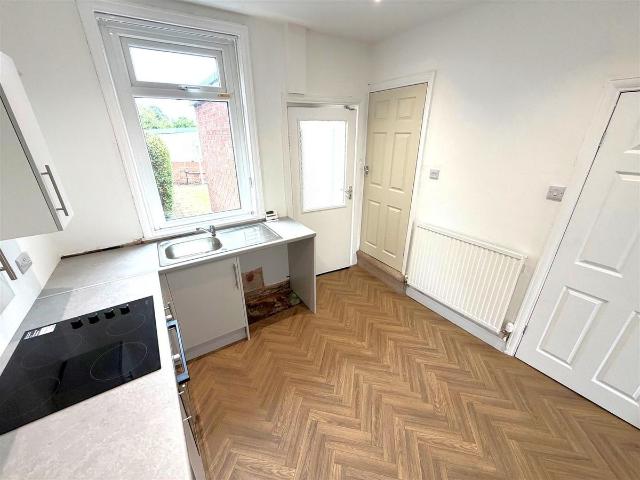 Hemingfield Road, Hemingfield, Barnsley S73, 2 bed semi detached house to rent, £825 pcm | PrimeLocation