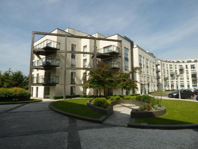 Hemisphere, 20 Edgbaston Crescent 2 bed apartment to rent £1,125 pcm £260 pw