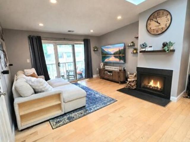 Hemlock Ct, Hamilton, Home For Sale