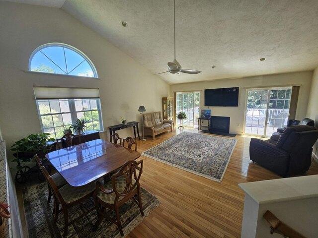 Hemlock Dr, Newton, Condo For Sale