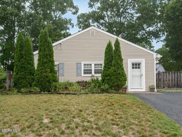 Hemlock Dr, Lanoka Harbor, Home For Sale