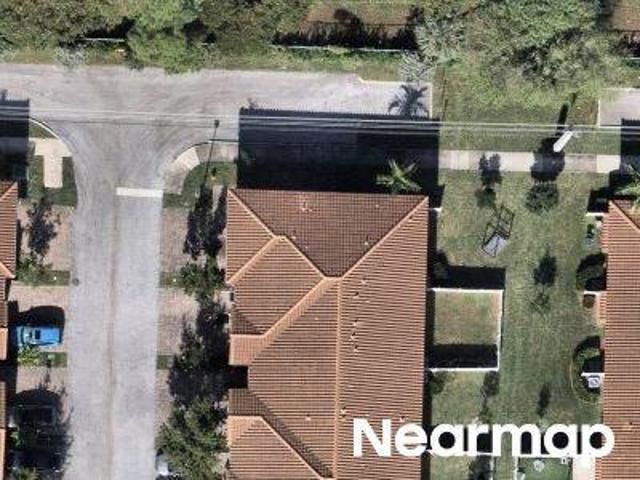 Hemlock Dr