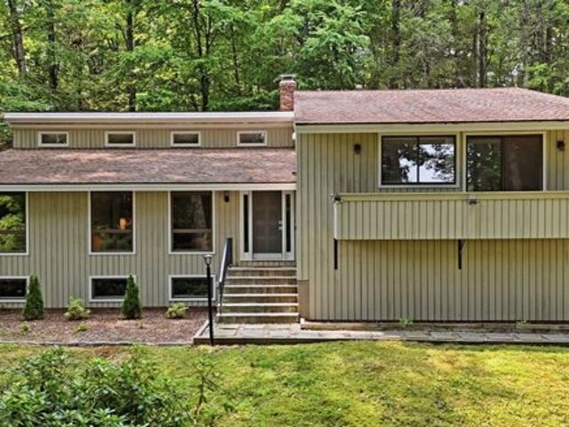 Hemlock Ln, Avon, Home For Sale