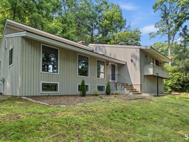 Hemlock Ln, Avon, Home For Sale