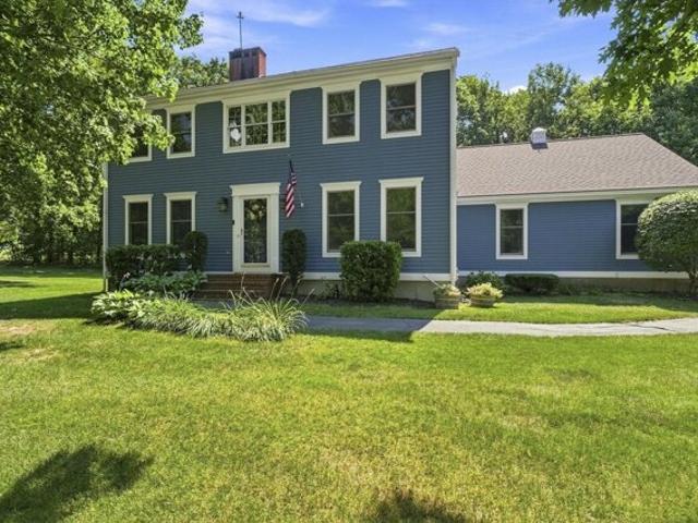 Hemlock Ln, Farmingdale, Home For Sale