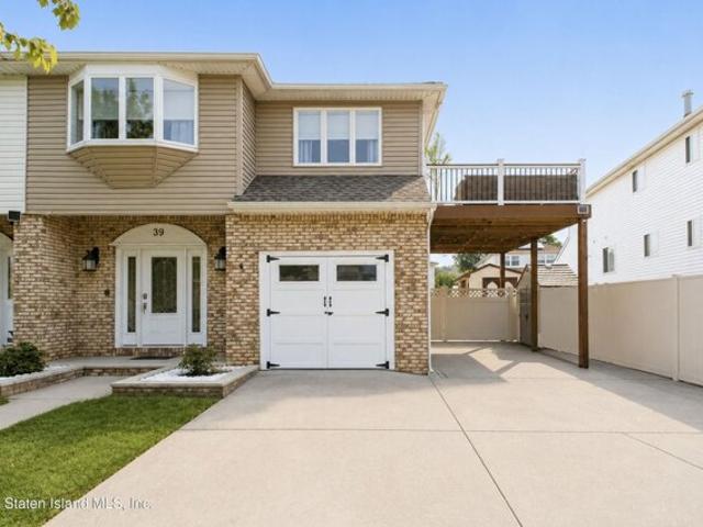 Hemlock St, Staten Island, Home For Sale