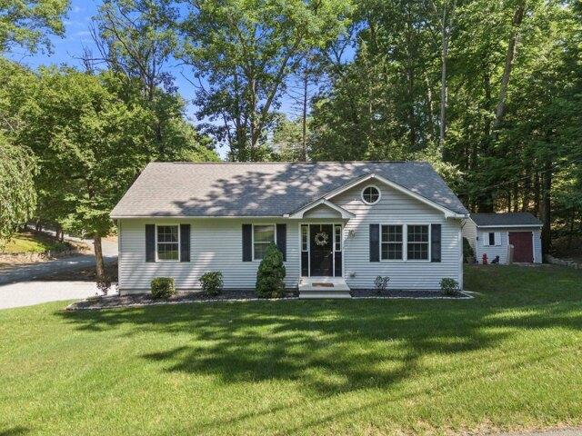 Hemlock Shore Dr, Atkinson, Home For Sale