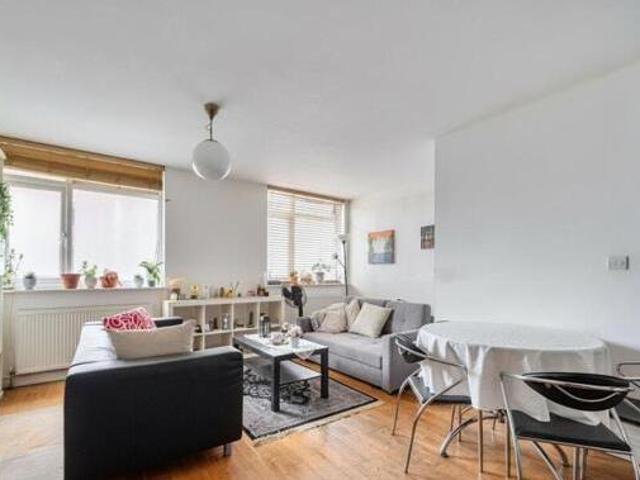 Hemming Street, Bethnal Green, 2 Bedroom Flat