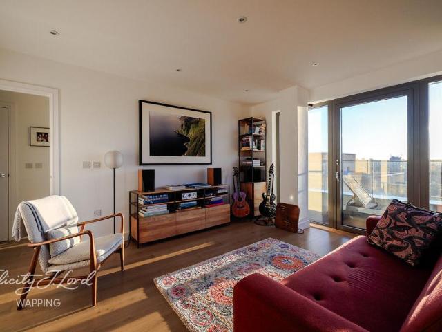 Hemming Street, LONDON 1 bed apartment to rent £2,700 pcm £623 pw