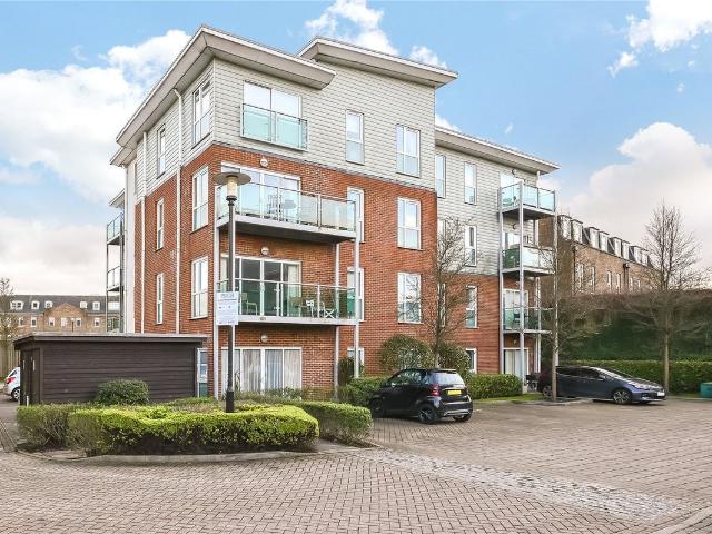 Hempson Court, St. Johns Close, Tunbridge Wells, Kent TN4, 1 bed flat to rent, £1,200 pcm | PrimeLocation