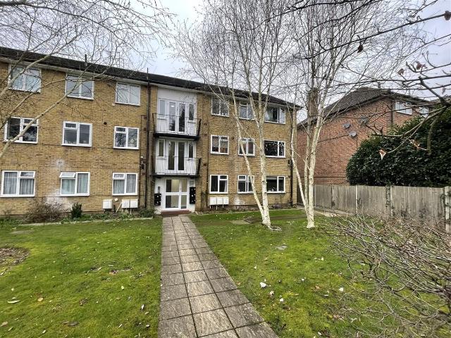 Hempstead Road, Watford WD17, 2 bed flat to rent, £1,400 pcm | PrimeLocation