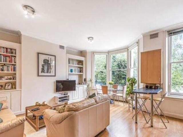 Hemstal Road, West Hampstead, 2 Bedroom Flat