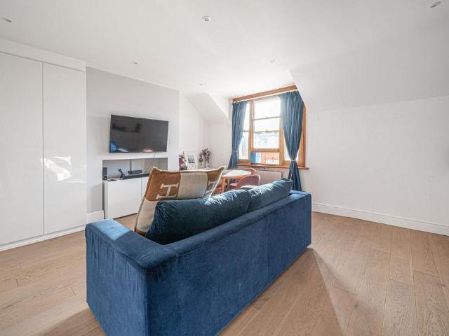 Hemstal Road, West Hampstead, London. 1 bed flat to rent £2,600 pcm £600 pw