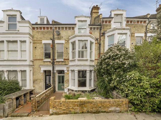 Hemstal Road, West Hampstead NW6, 2 bed flat to rent, £2,600 pcm | PrimeLocation