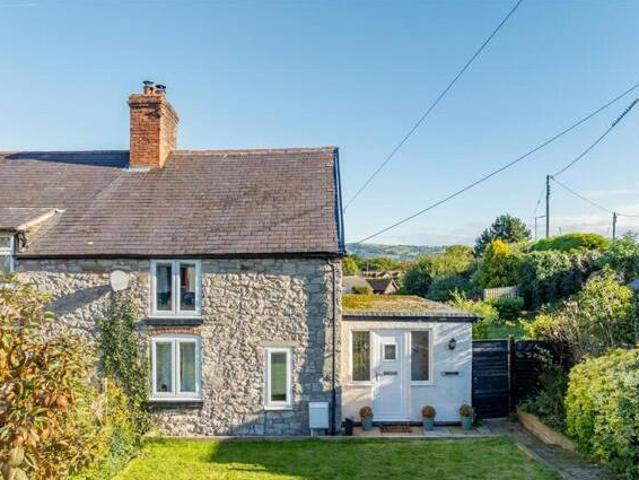 Hen Gapel, Trefnant, 2 Bedroom End
