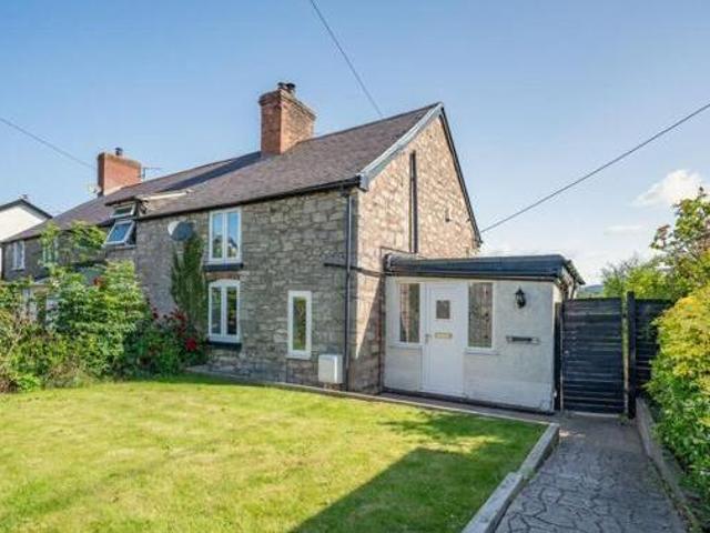 Hen Gapel, Trefnant, 2 Bedroom End