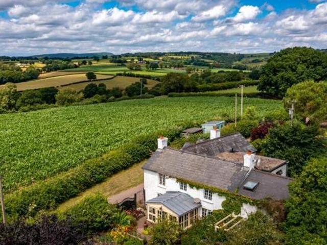 Hen Efail, Llangattock Lingoed, 4 Bedroom Cottage