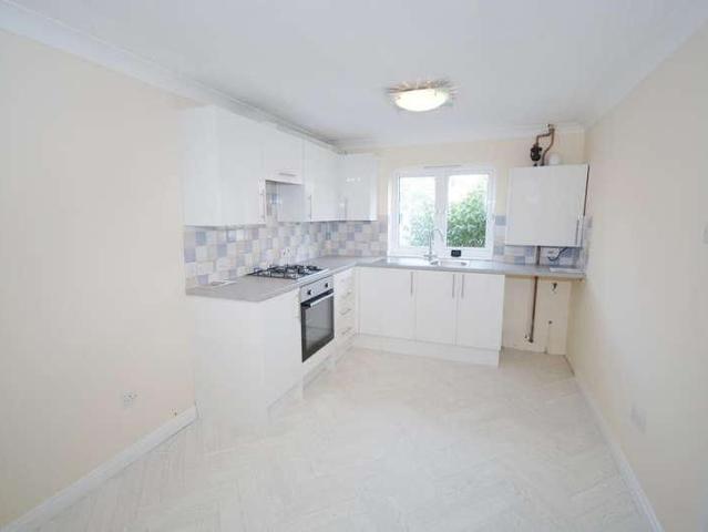 Henbest Close, Wimborne, Dorset, BH21