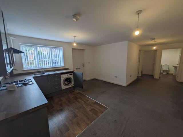Hendal Lane, Wakefield WF2, 2 bed flat to rent, £675 pcm | PrimeLocation