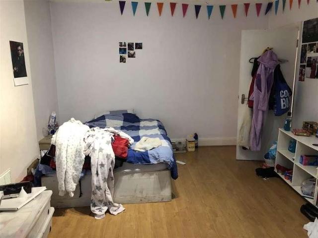 Hendale Avenue, Hendon, London, NW4