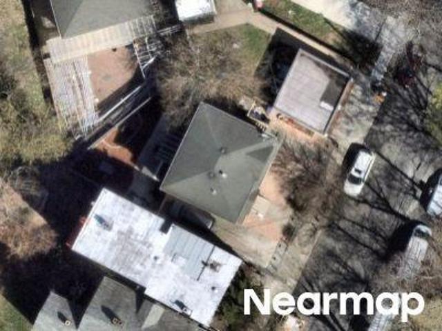Henderson Ave