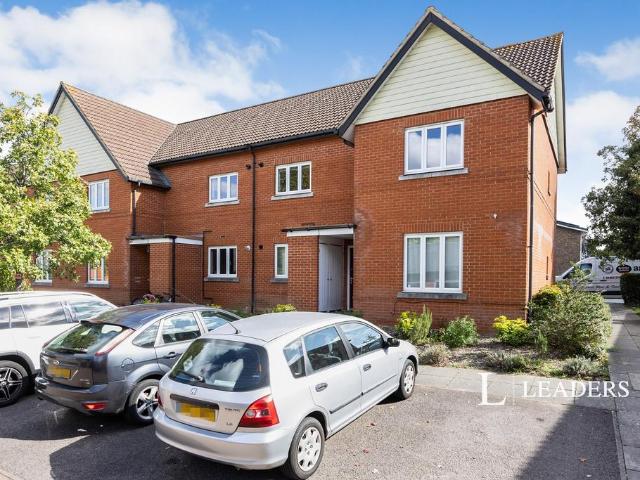 Henderson Avenue, GU2 2 bed flat to rent £1,650 pcm £381 pw