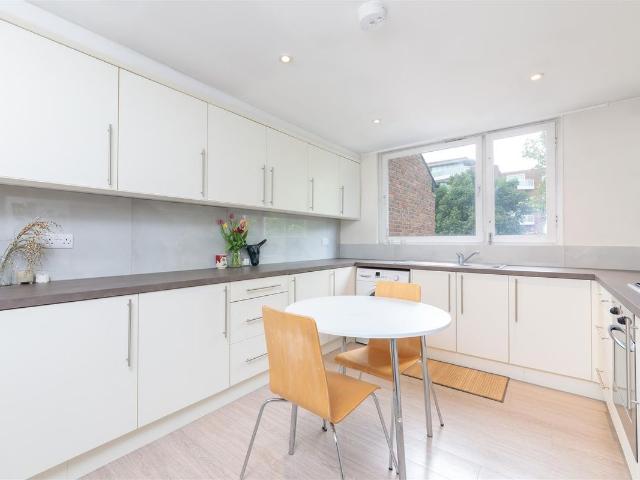 Henderson Drive NW8, 3 bed flat to rent, £3,850 pcm | PrimeLocation
