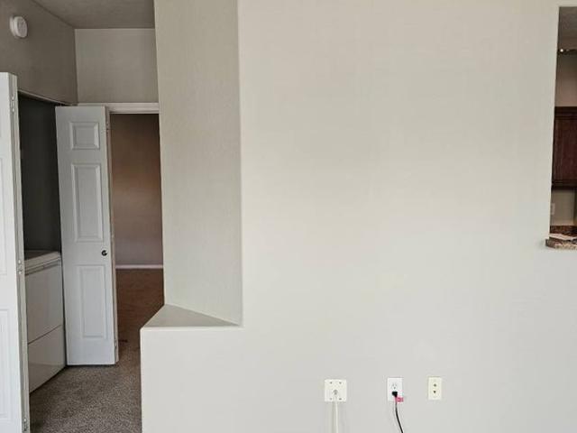 Henderson, Neveda Room For rent