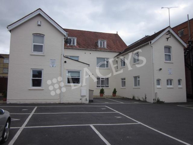 Hendford House, Hendford Grove, Yeovil BA20, 1 bed flat to rent, £695 pcm | PrimeLocation