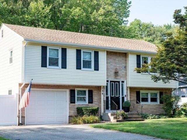 Hendom Dr, Agawam, Home For Sale