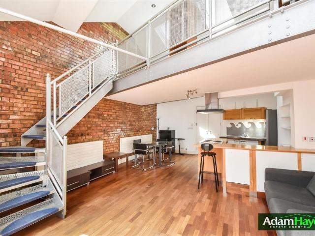 Hendon Lane, Finchley Central N3, 2 bed flat to rent, £2,250 pcm | PrimeLocation