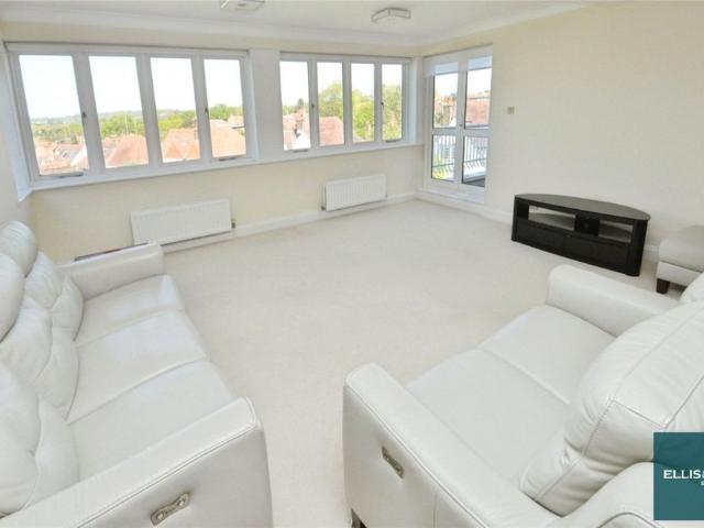 Hendon Lane, N3, Finchley